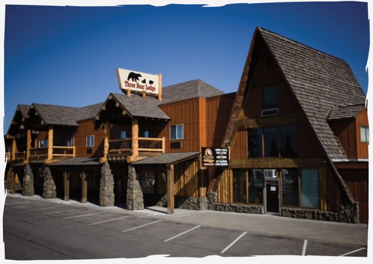 West Yellowstone Lodging | Three Bear Lodge - West Yellowstone, MT